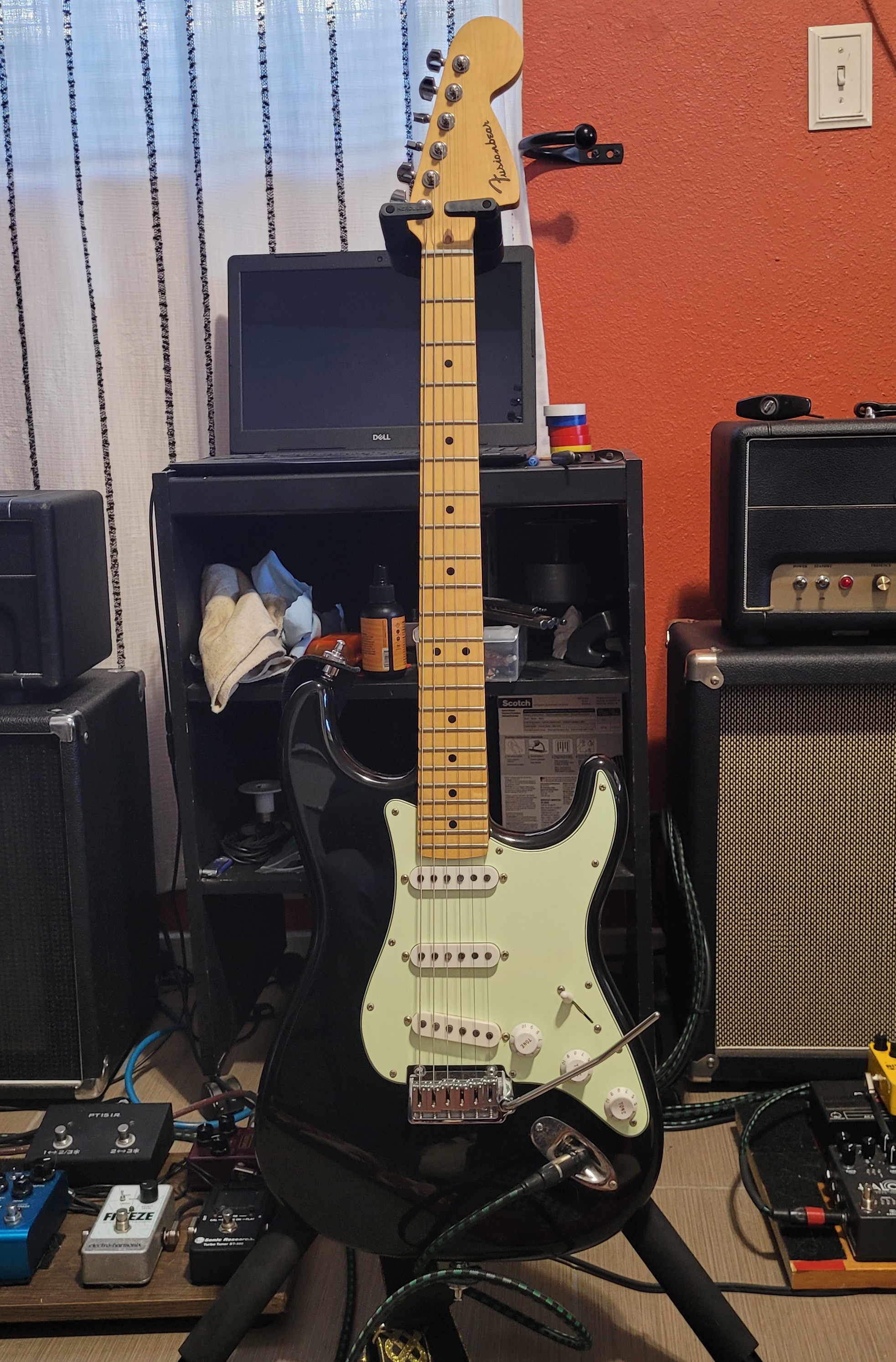 My tribute partcaster to EVH | Rig-Talk