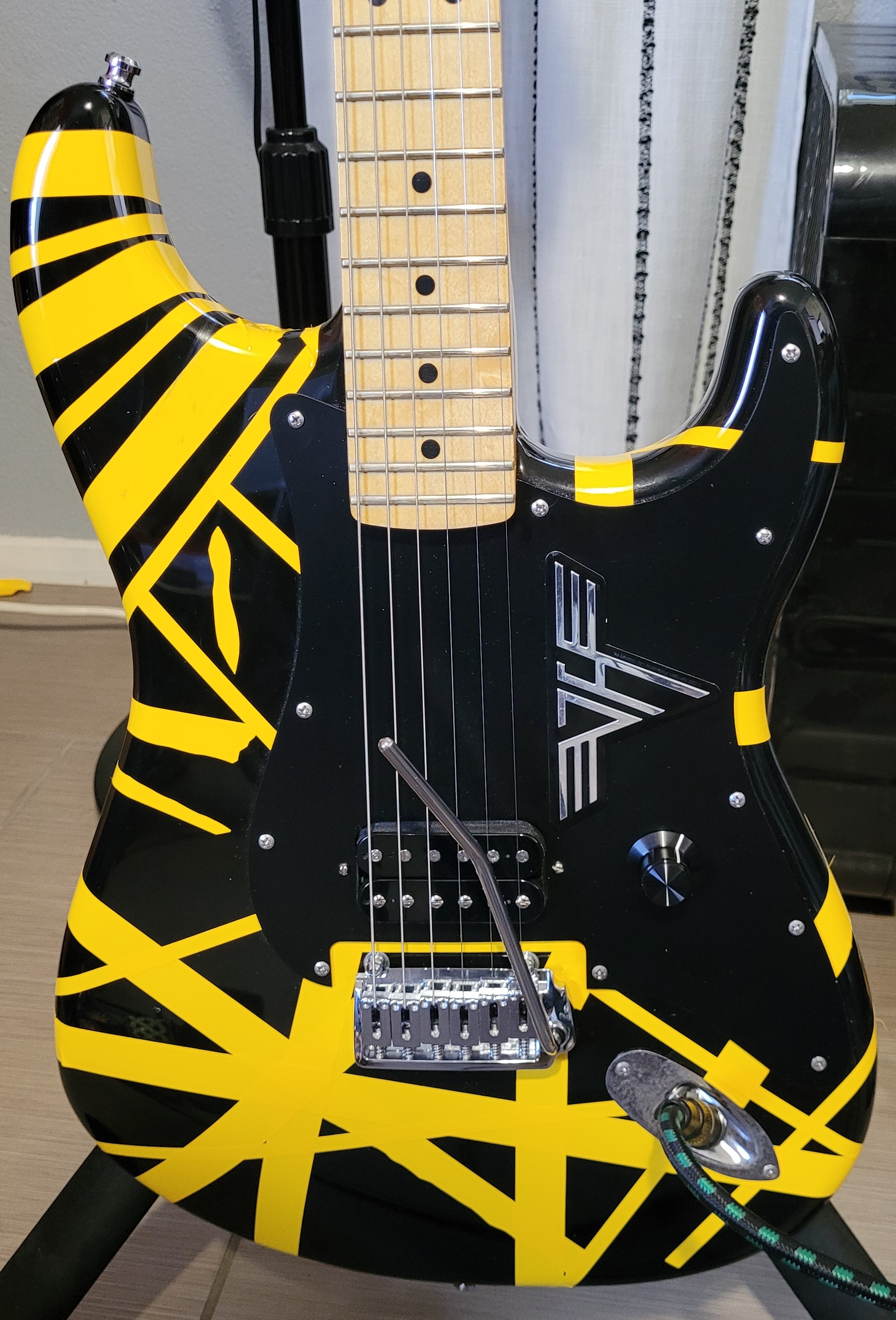 My tribute partcaster to EVH | Rig-Talk